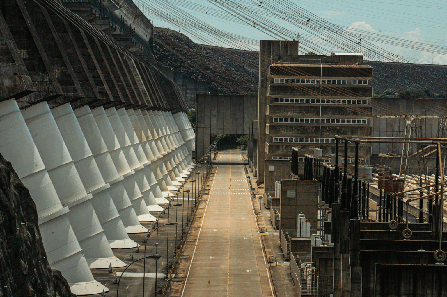 Brazil, Paraguay resume Itaipu hydropower talks months after espionage ...